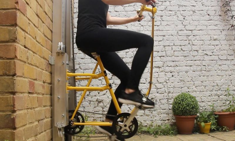 Video: de trap op fietsen als alternatief voor lift en trap - Bright